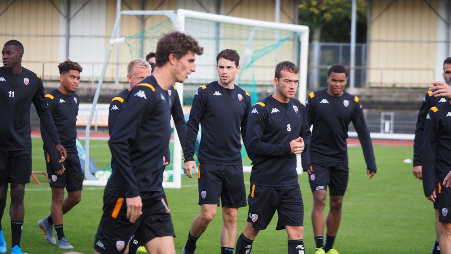 Le FC Lorient fête sa quatrième montée en Ligue 1 - morbihan - football | newsouest.fr